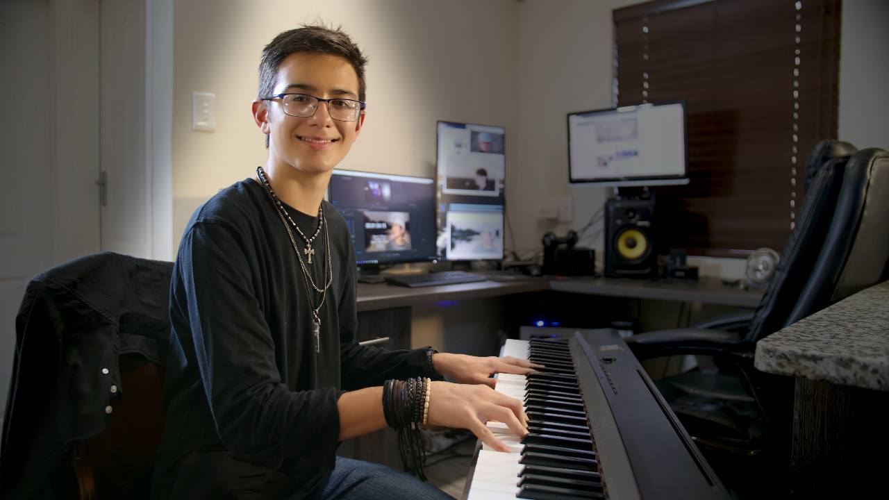 Henno William Then and Now | Rivenmaster Promotions